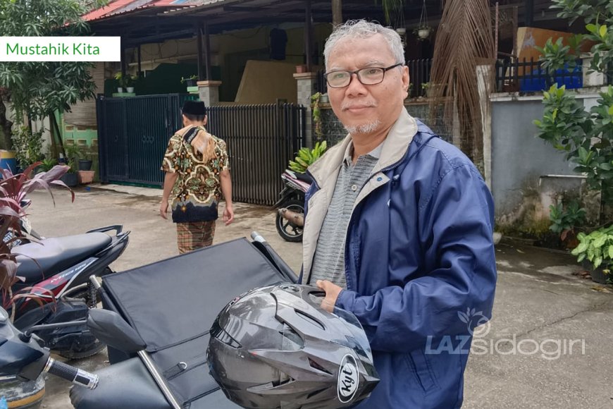 MENGAIS REZEKI DARI ROTI, PERJUANGAN TANPA LELAH DI USIA SENJA - LAZ ...