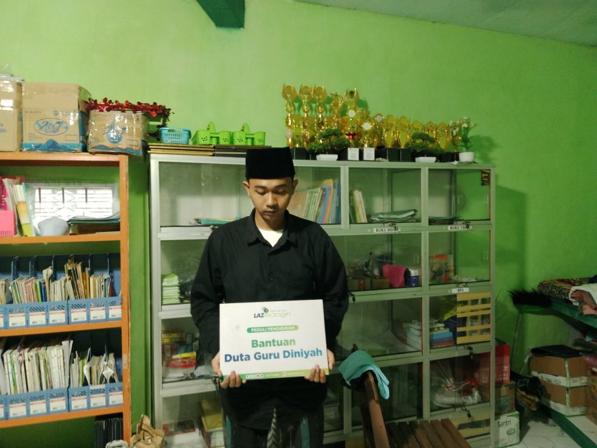 BANTUAN PEDULI PENDIDIKAN LAZ SIDOGIRI TERUS TERSALURKAN KEPADA GURU ...